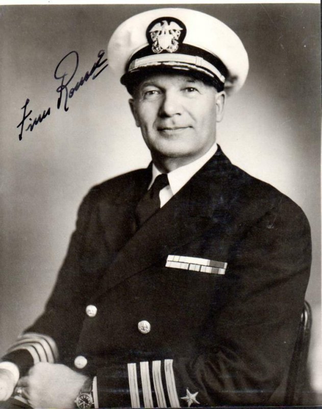 Handsigned 8"x10" B&W US Naval photo of USNR Captain Finn Ronne/Polar ...