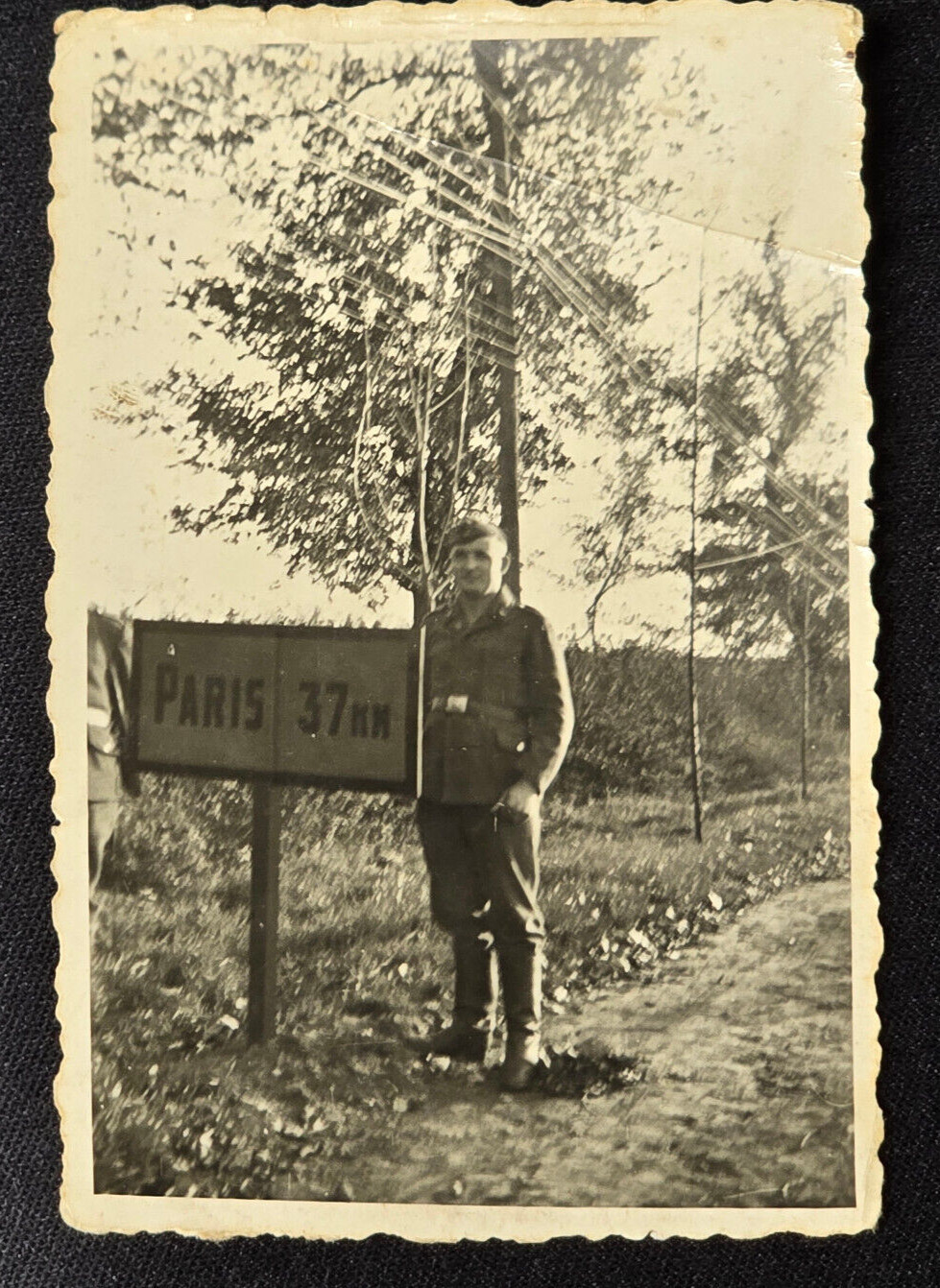 LUFTWAFFE SOLDIER AT PARIS FRANCE SIGN WW2 WWII German Wartime Military ...