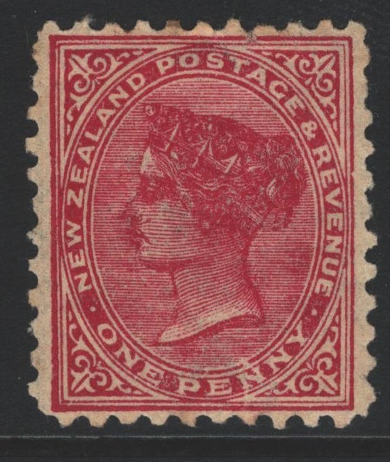 New Zealand Sc#61 MH - Perf 11x11 - crease, tiny tear at top ...