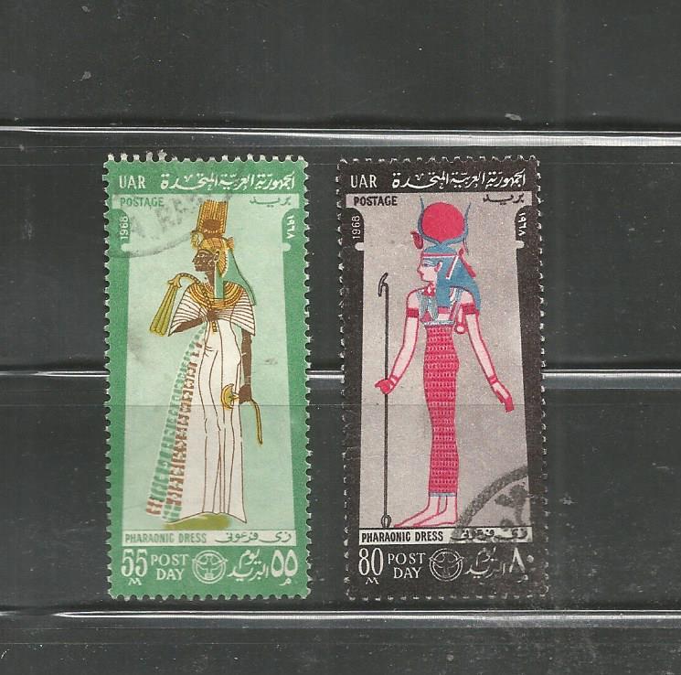 Designs: Various pharaonic dresses from temple decorations | Middle ...