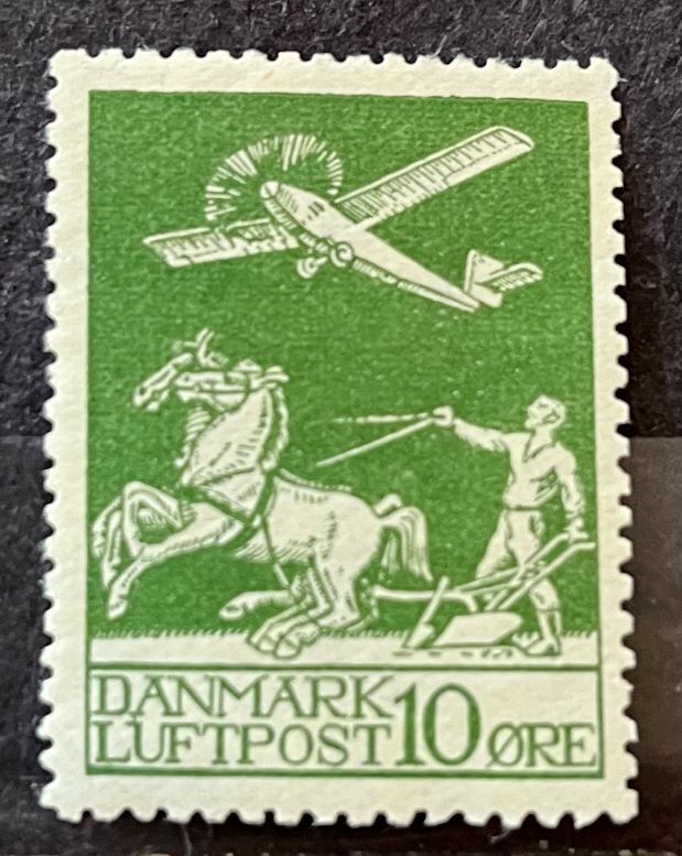 Denmark #C1 MLH- SCV=$27.50 * | Europe - Denmark, Air Mail Stamp / HipStamp