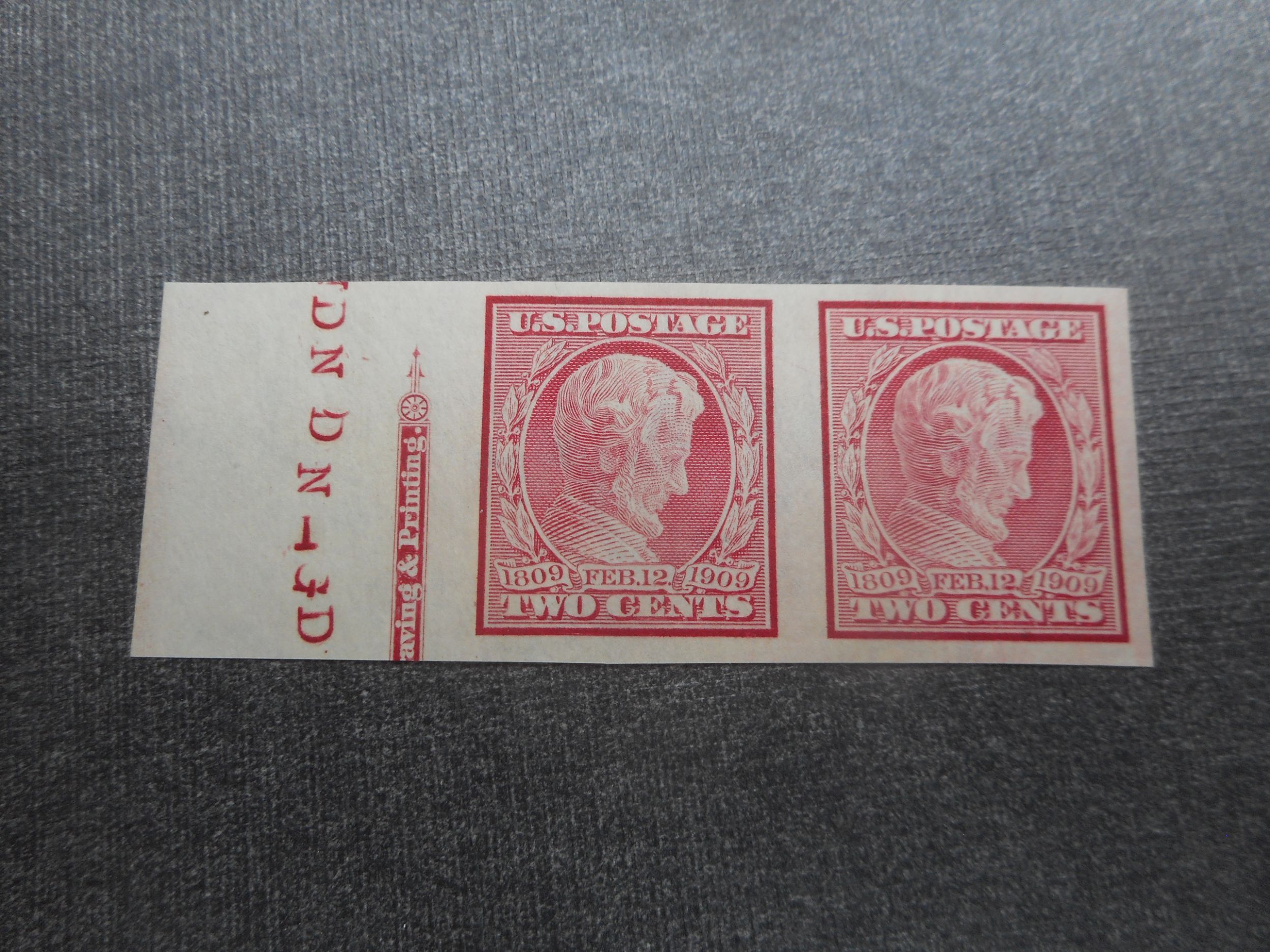 # 368 VFOG (H) Imprint Pair | United States, General Issue Stamp / HipStamp