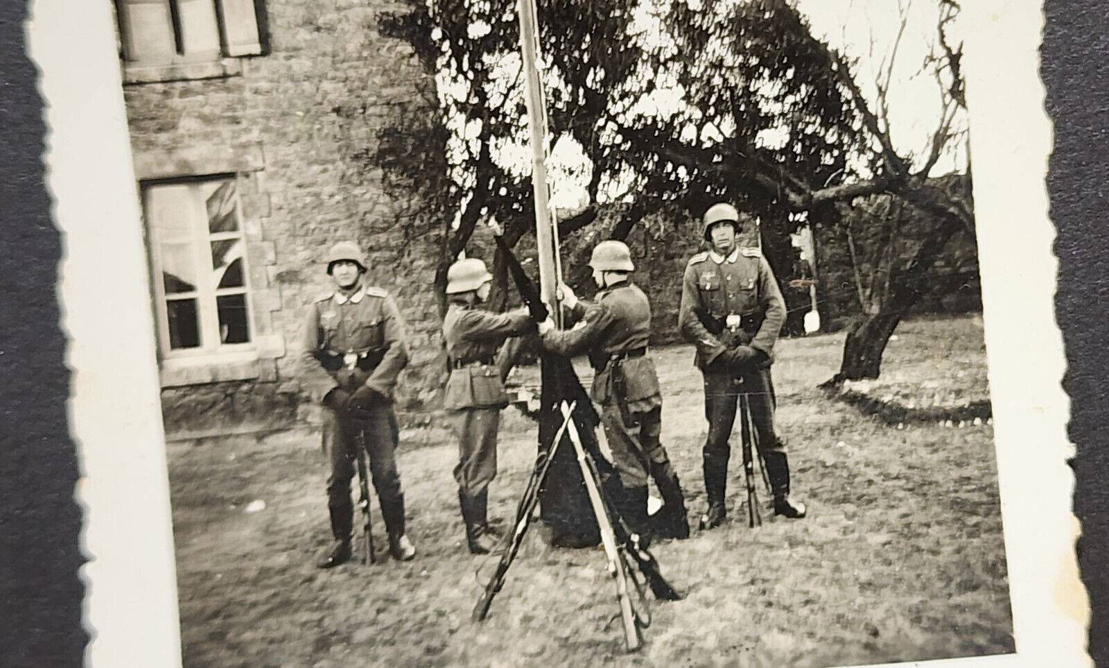 WW2 WWII German Germany Wartime Military photo Steel Helmet soldiers ...
