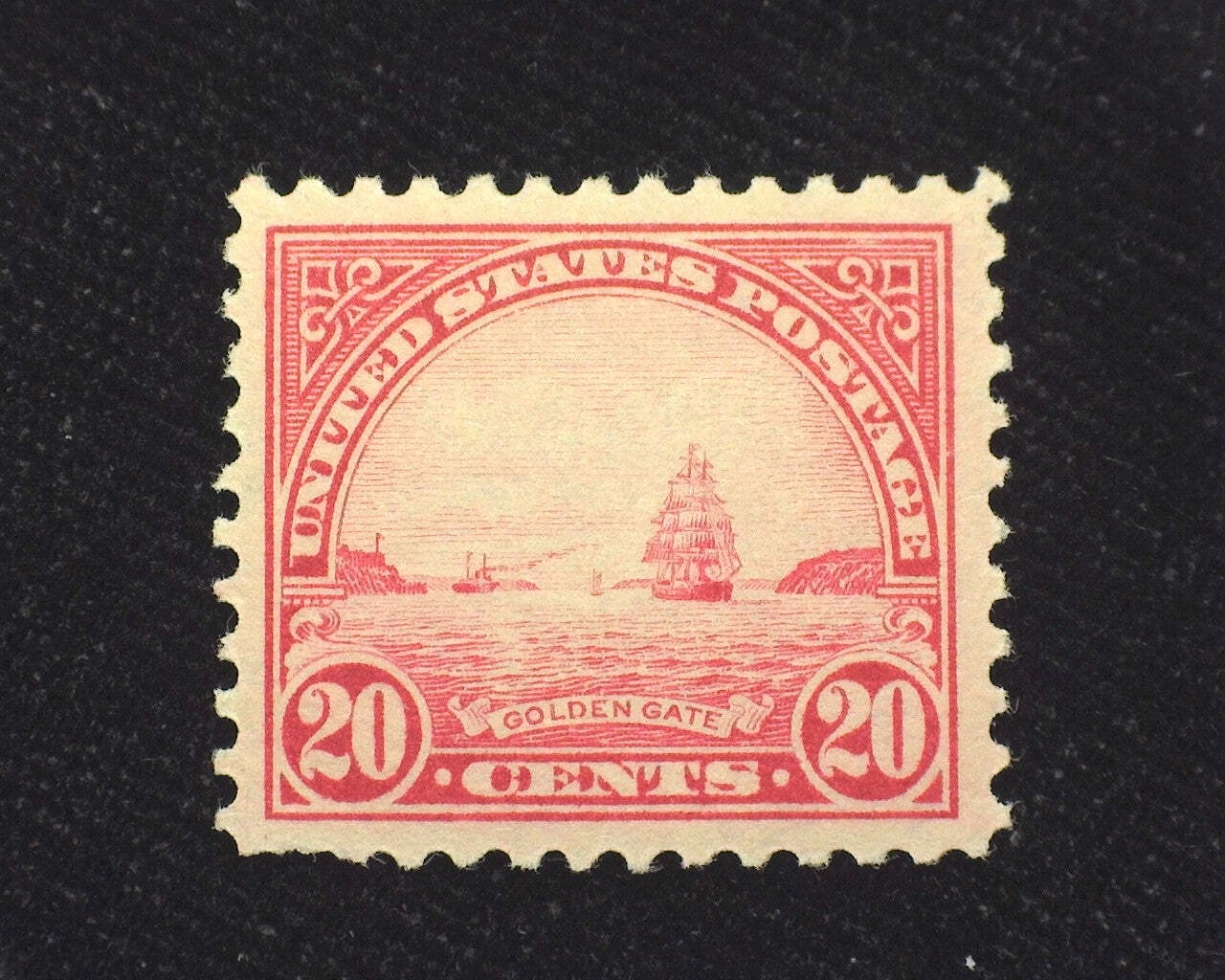 HS&C: Scott #567 A missing perf or OH what a stamp. Mint XF/Sup NH US ...