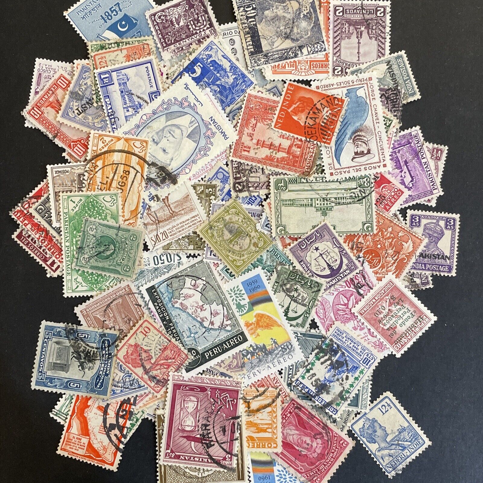 500 mint/used All Different Worldwide Stamps ('N'-'P' Countries) SCV ...