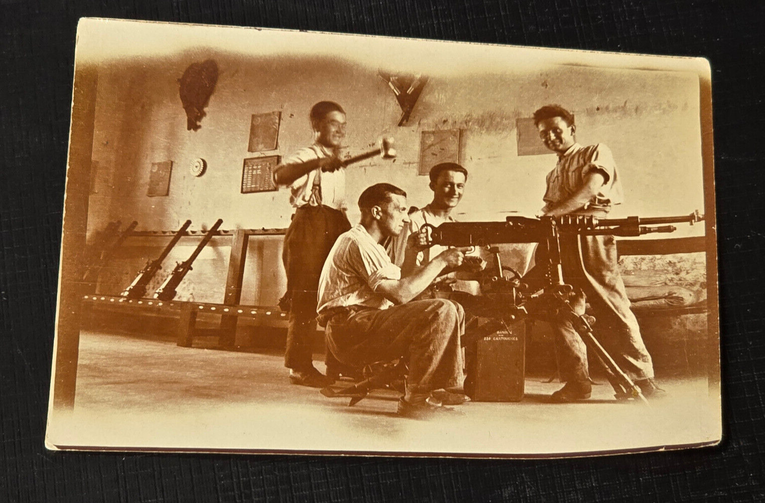 SOLDIERS w HEAVY WEAPONS MG MACHINE GUN WW2? WWII? German Wartime ...