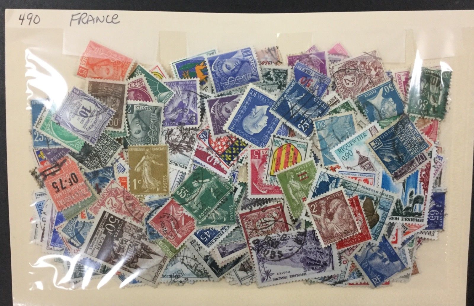 {BJ Stamps} FRANCE, Packet Lot of approximately 490 different Mint ...