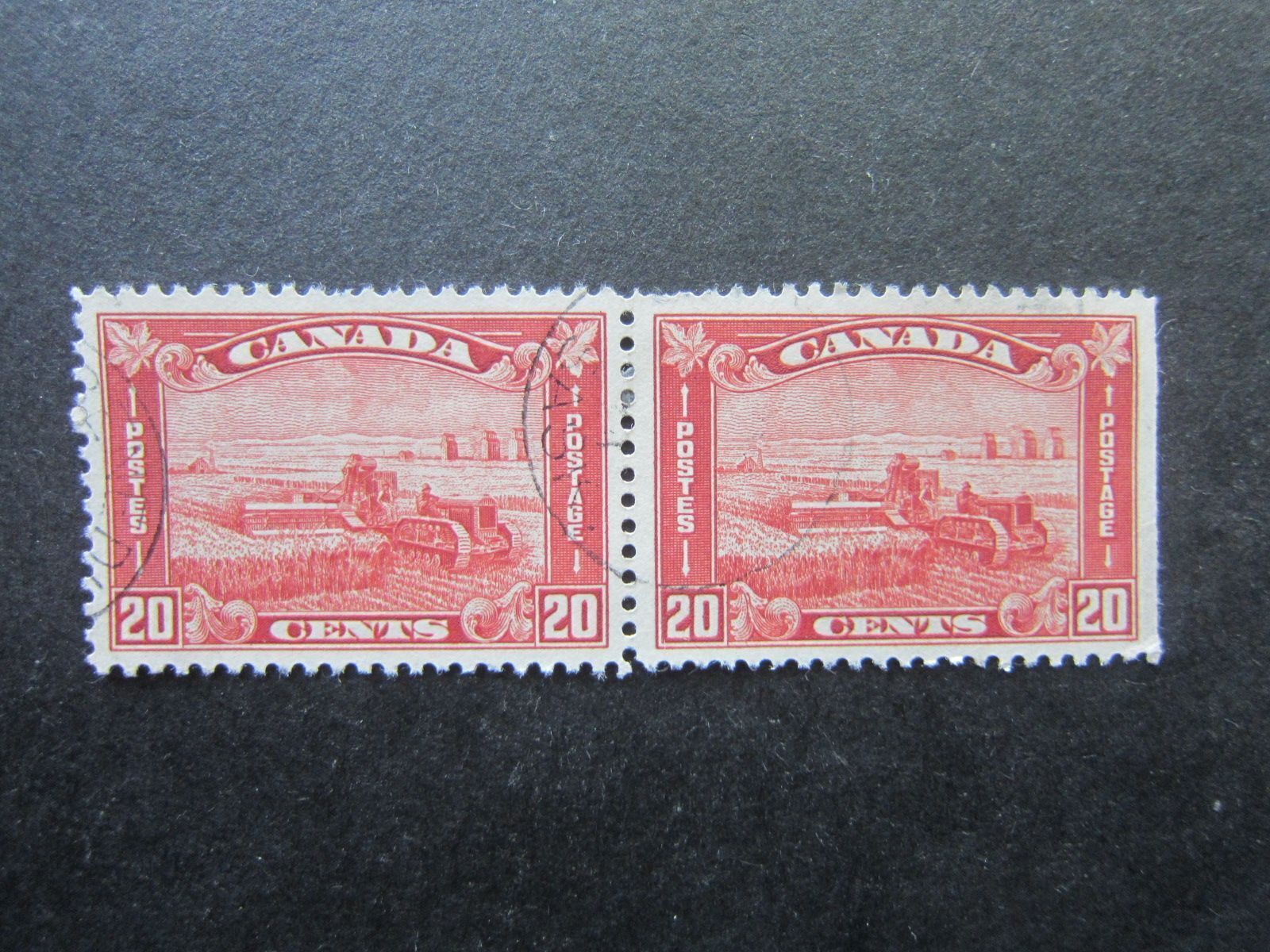 Canada #175 King George strip of 2 V Arch/Leaf Issue verry fine {cl5 ...
