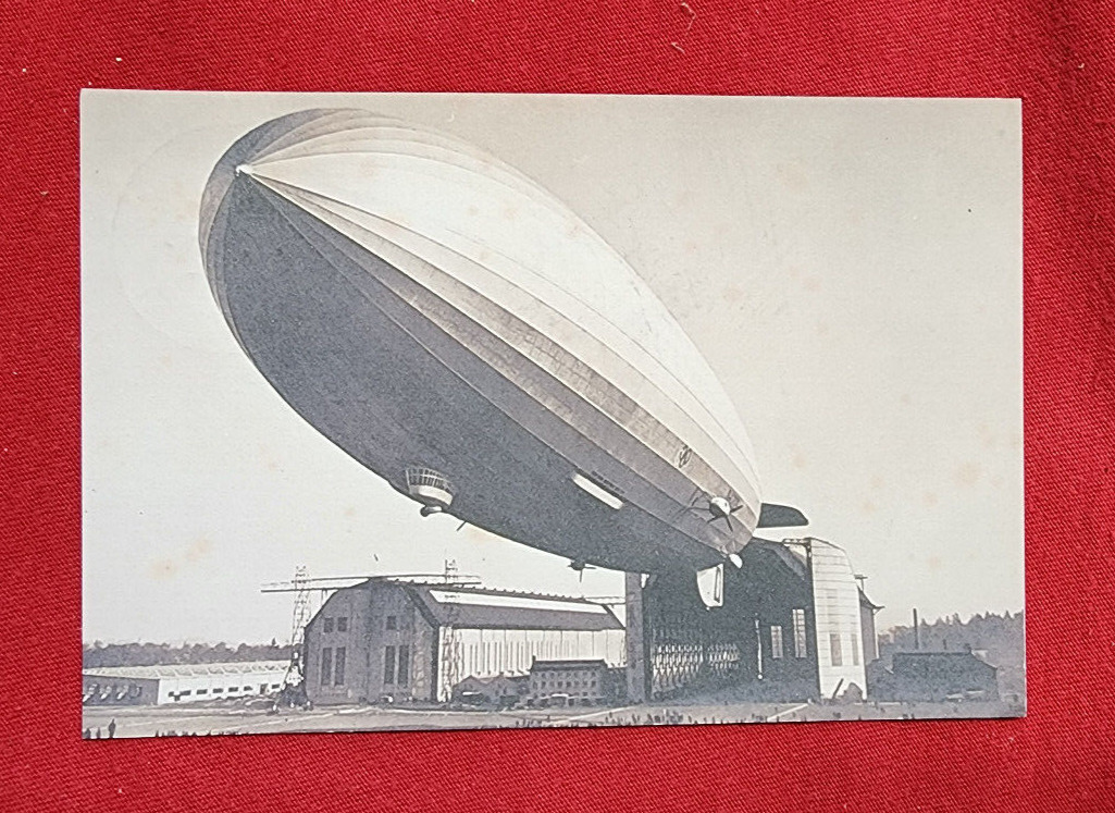 WW2 WWII German Third Reich postcard Luftpost Zeppelin airship LUFTPOST ...