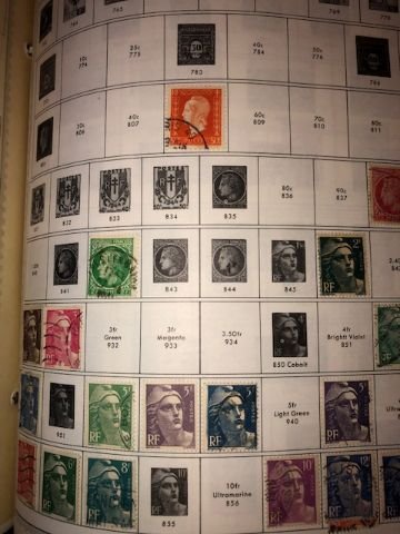 Minkus Album Containing 4709 Stamps. See scans and description ...