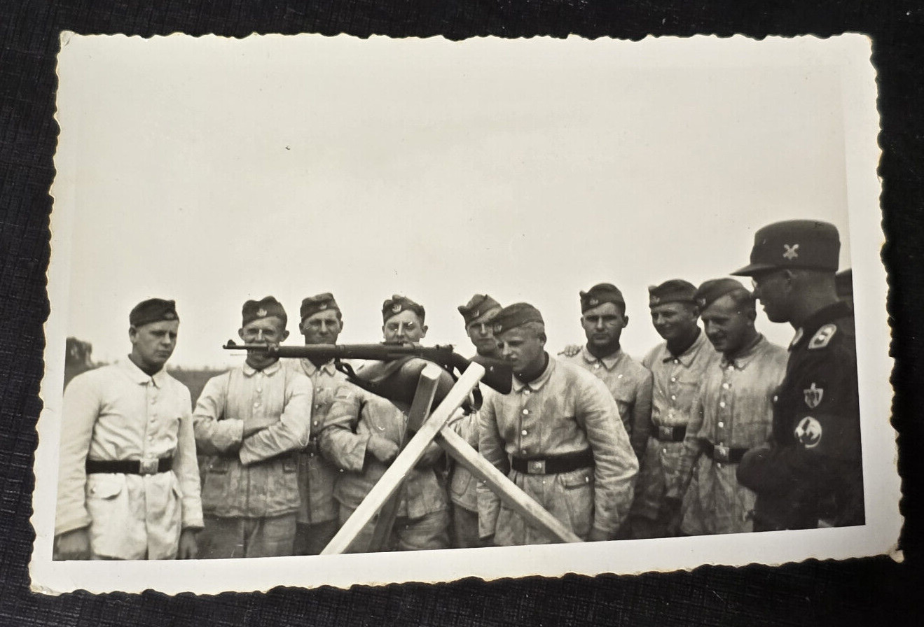 RAD SOLDIERS TRAIN RIFLE SHOOTING TARGET PRACTICE German Military photo ...