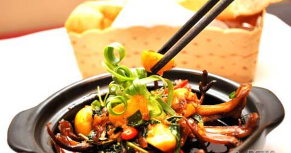 Nhà hàng Yu! Food & Drink | Chuẩn vị Nhà hàng