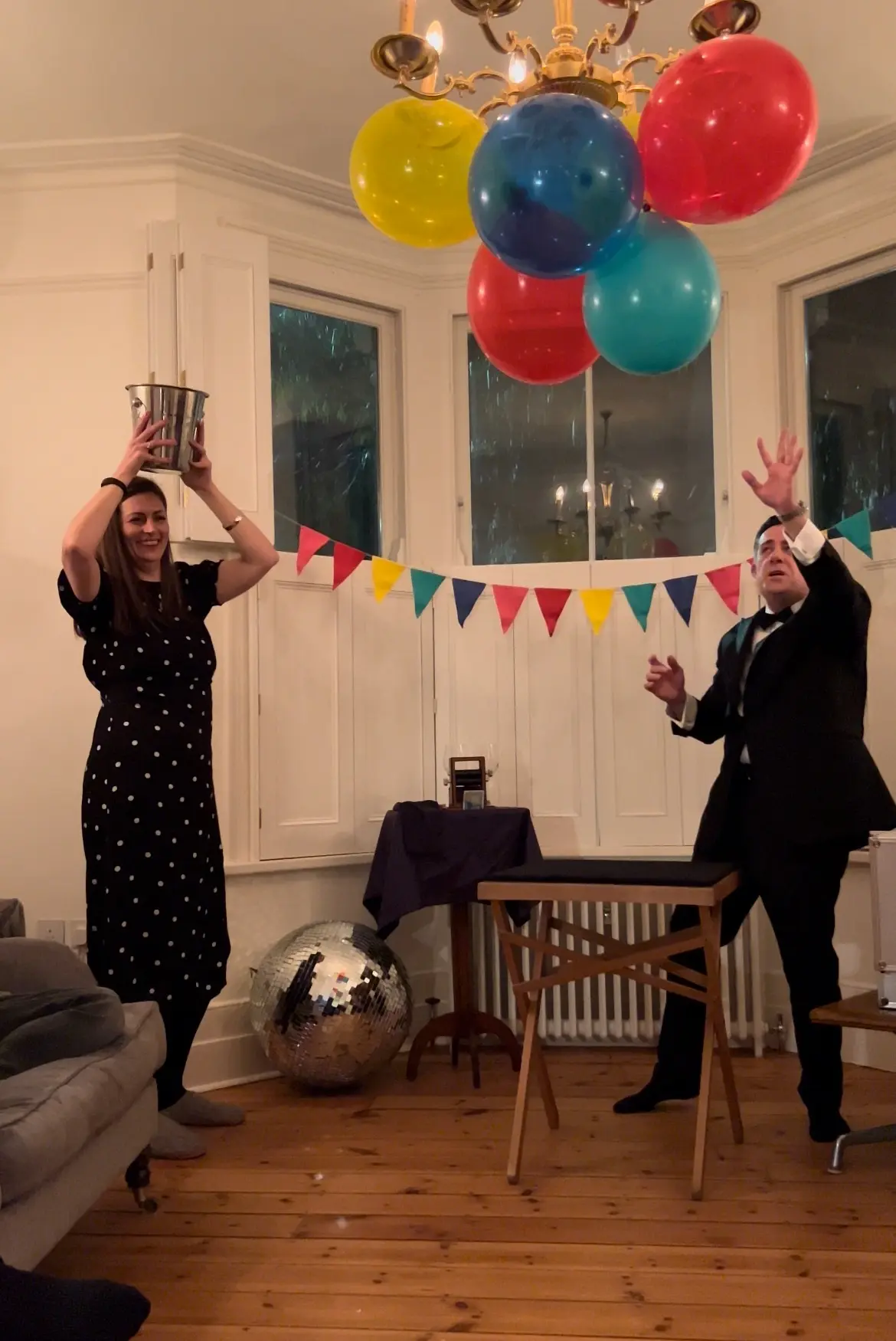 Mesmerizing Live Magic Show – Interactive Parlour at Home