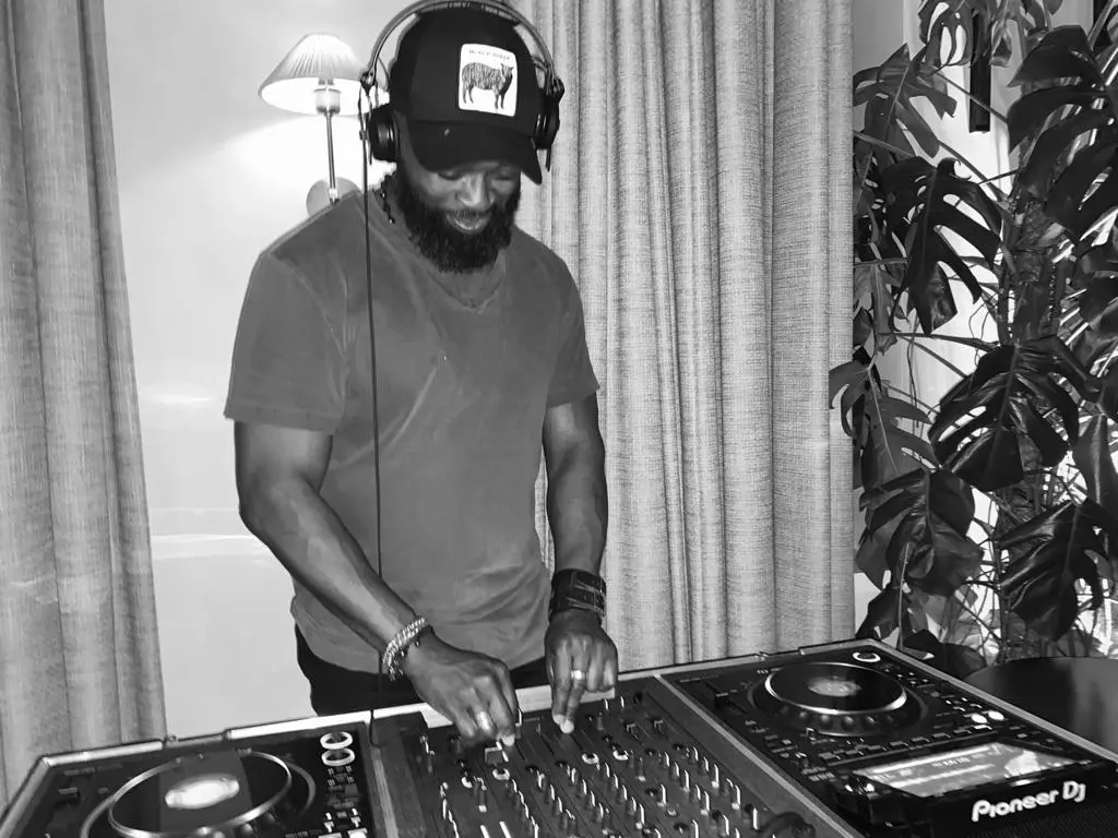 Soulful House DJ | Soul, Funk & Disco Party Specialist
