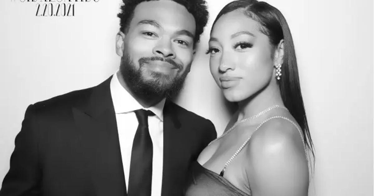 Vintage-Style Photo Booth - Unique Event Memento