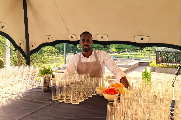 Classic Cocktail Masterclass – Shake Things Up by Derrick