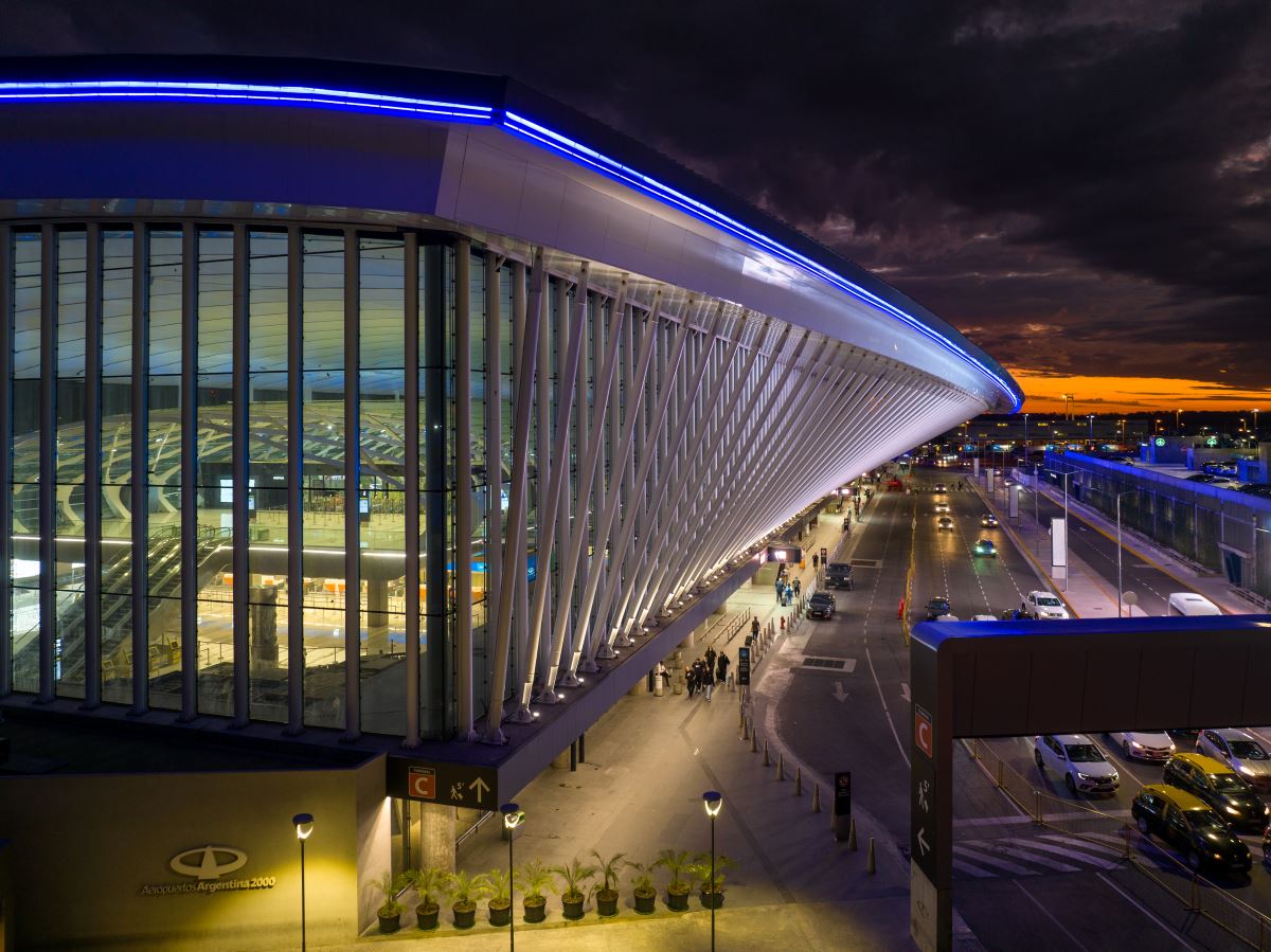 Traslados al Aeropuerto Ezeiza y Aeroparque | Transfer 24/7