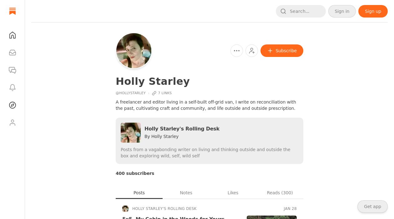 Holly Starley's Rolling Desk - InboxReads