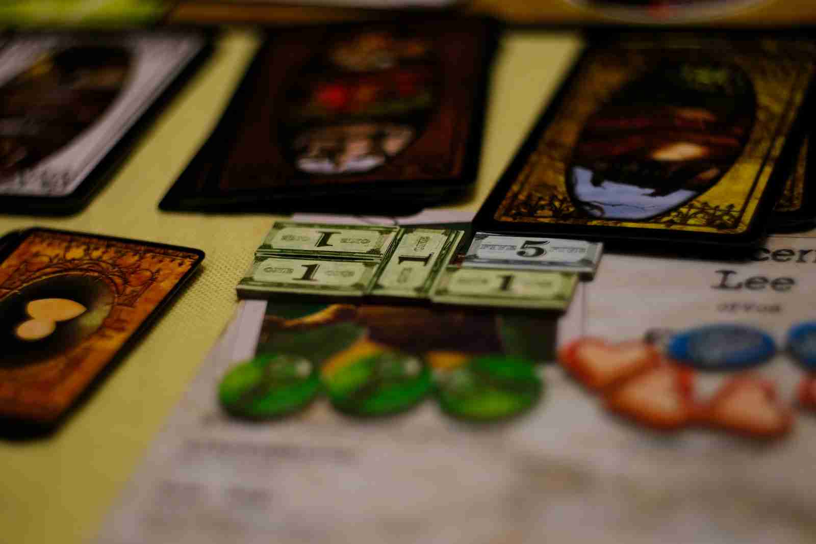 Can You Put Board Games In Ziplock Bags? - HowDoYouGame