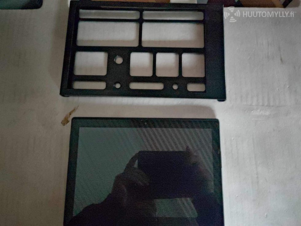 2 kpl LENOVO TABLETTI + Laadukas metallinen teline – Huutomylly.fi