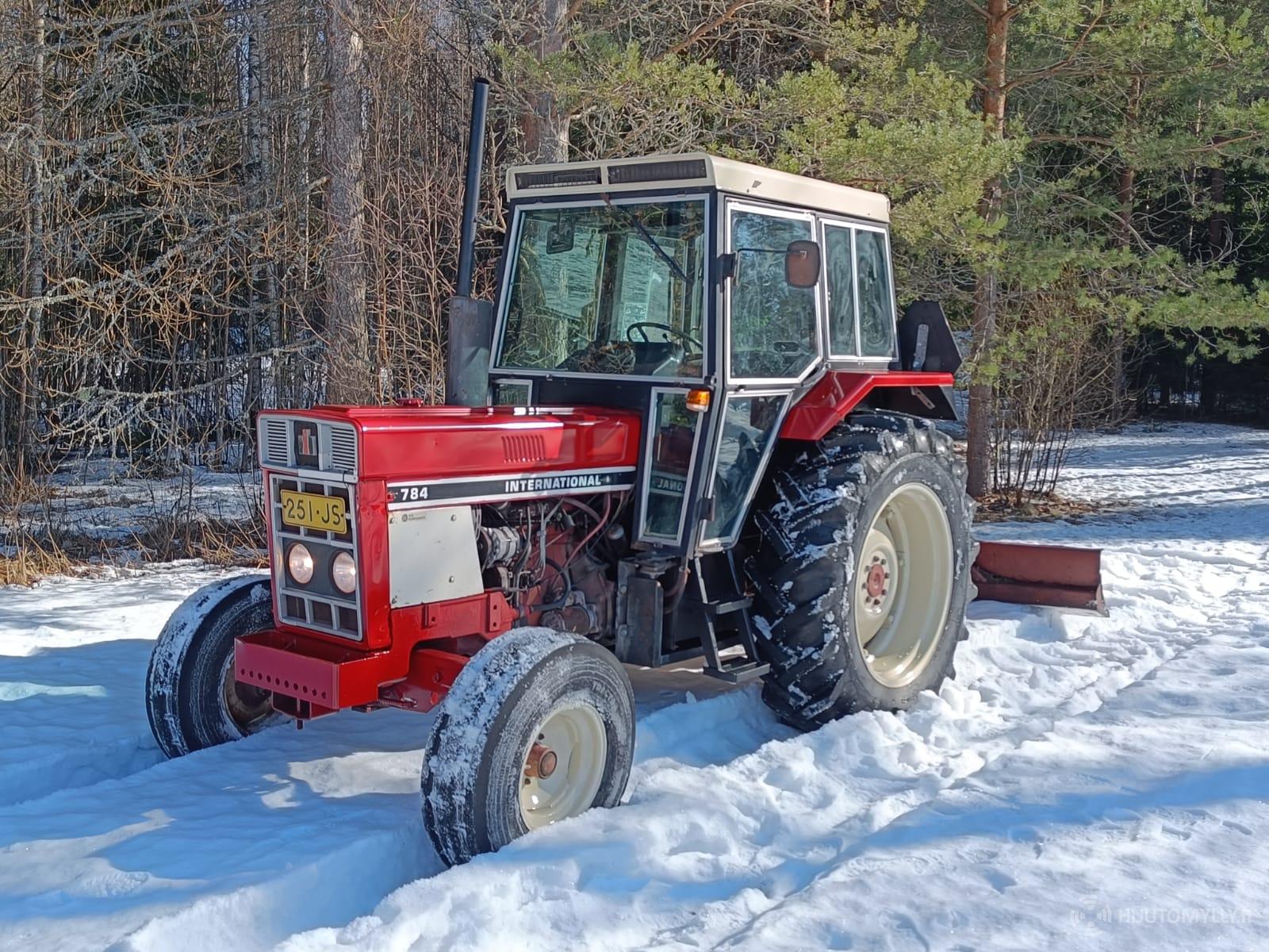 International 784 – Huutomylly.fi