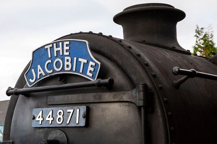 Journey aboard the Jacobite Steam Train (Guide 2025): the Hogwarts Express