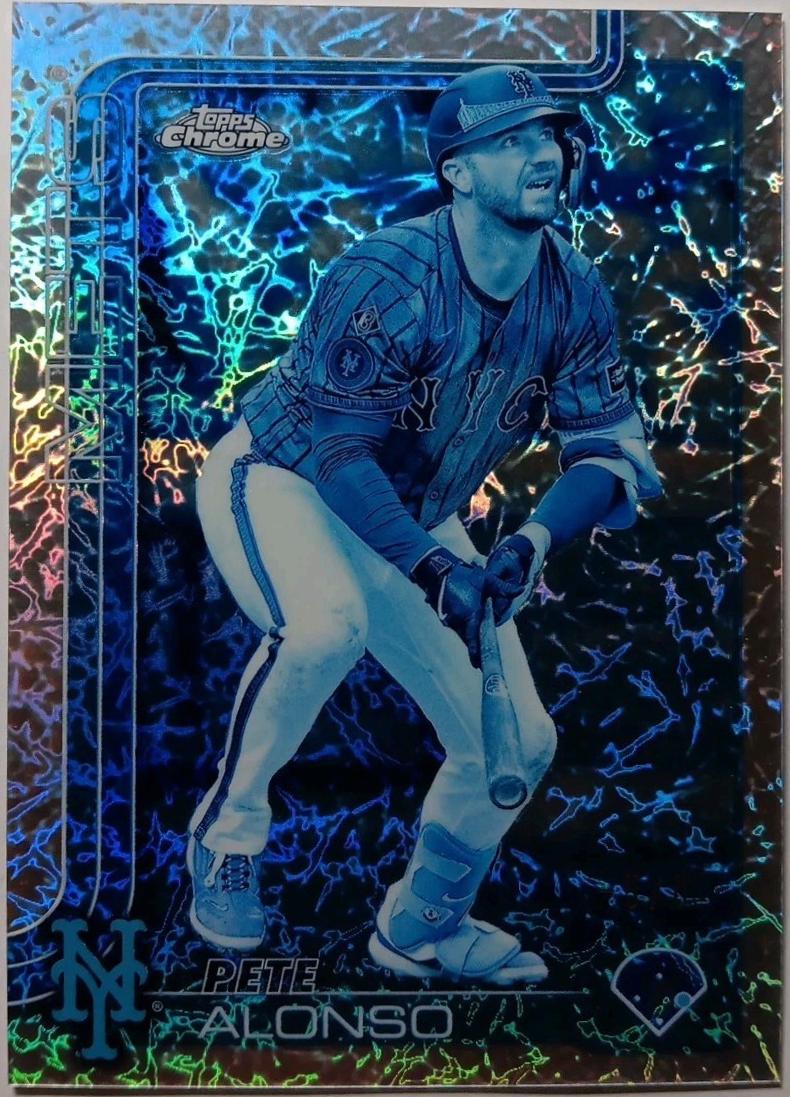 Pete Alonso [Frozenfractor] #136 Prices | 2025 Topps Chrome | Baseball ...