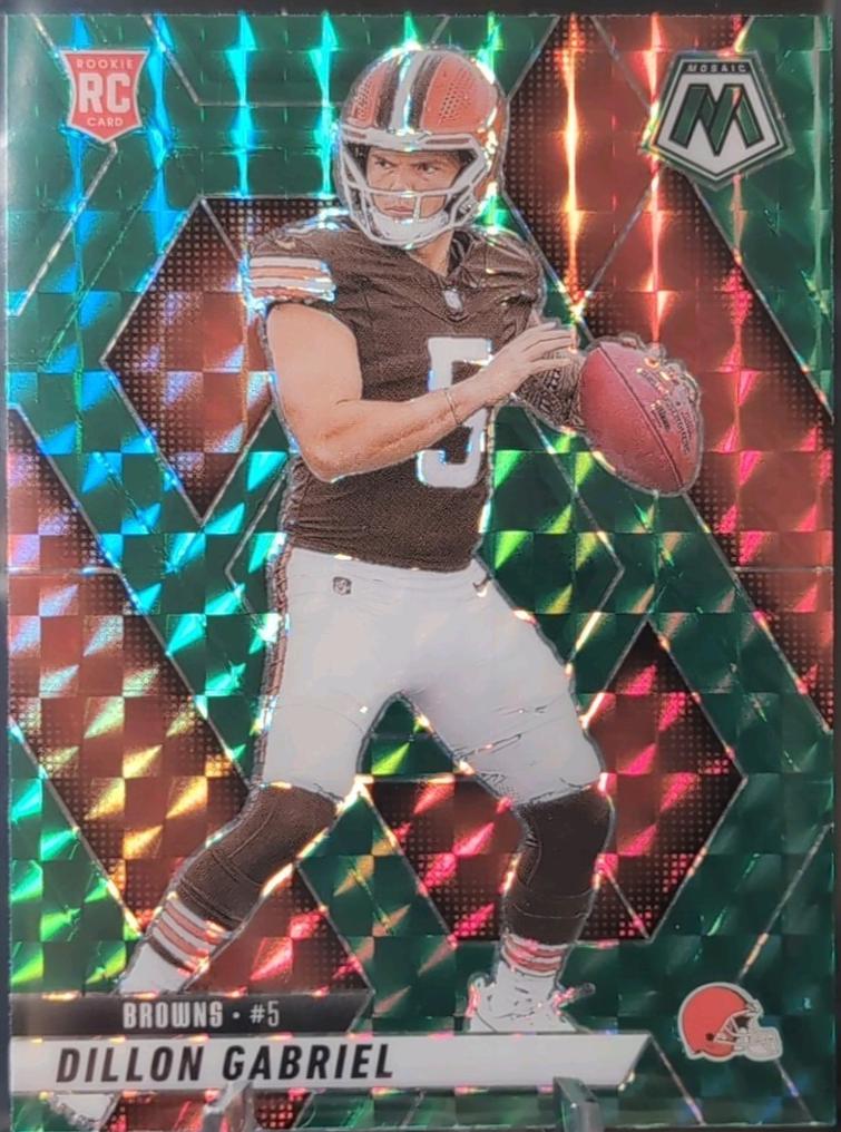 Dillon Gabriel [Green Sparkle] #332 Prices | 2025 Panini Mosaic ...