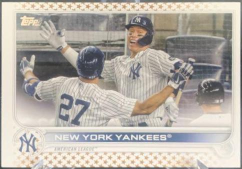New York Yankees [Gold Star] #121 Prices | 2022 Topps | Baseball Cards