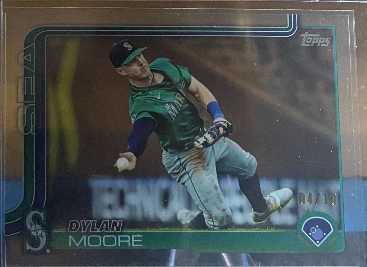 Dylan Moore [Umbrella] #105 Prices | 2025 Topps | Baseball Cards
