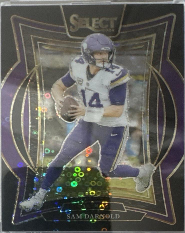 Sam Darnold [Black Mojo] #92 Prices | 2024 Panini Select | Football Cards