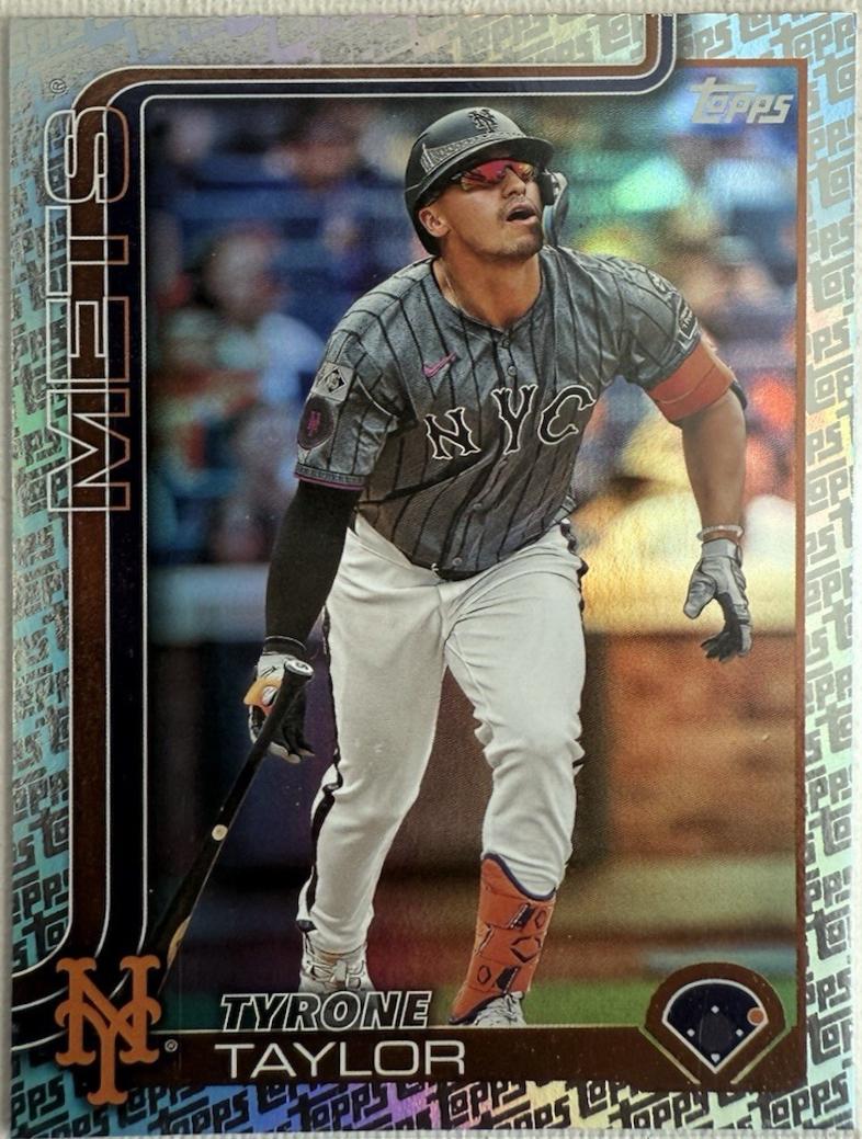 Tyrone Taylor [Topps Foil Pattern] #225 Prices | 2025 Topps | Baseball ...