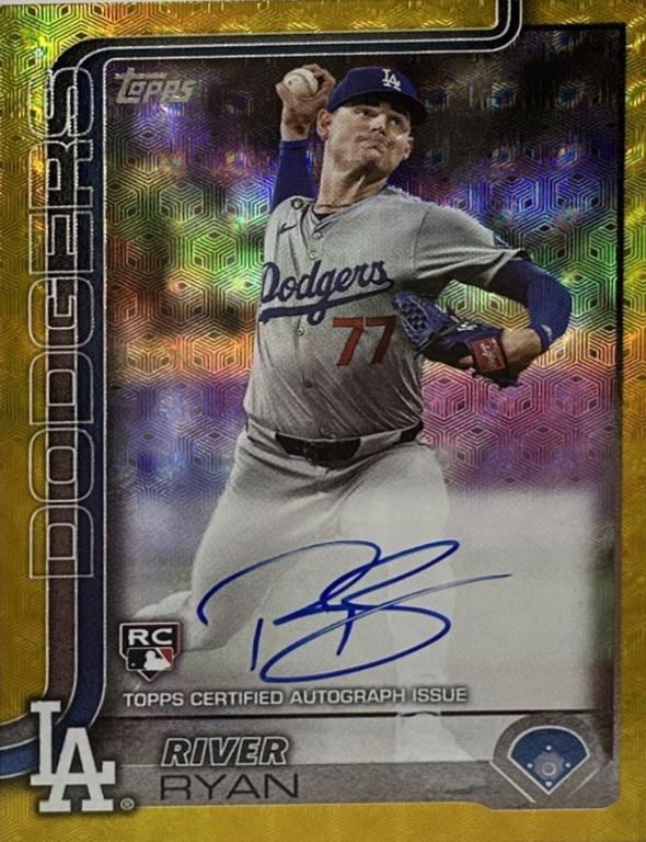 River Ryan [Foilfractor Flagship Real One Autograph] #273 Prices | 2025 ...