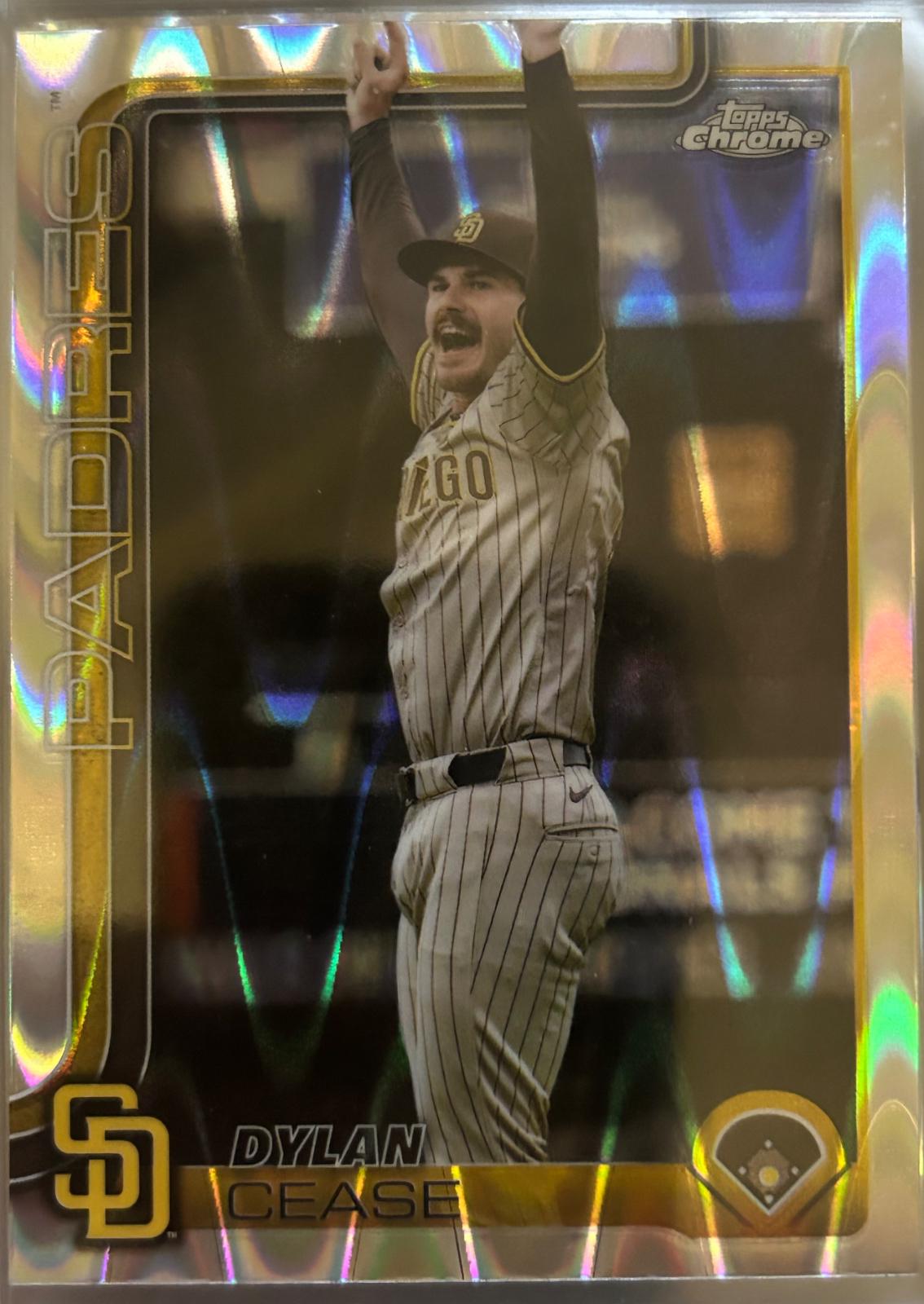 Dylan Cease [Raywave] #212 Prices | 2025 Topps Chrome | Baseball Cards