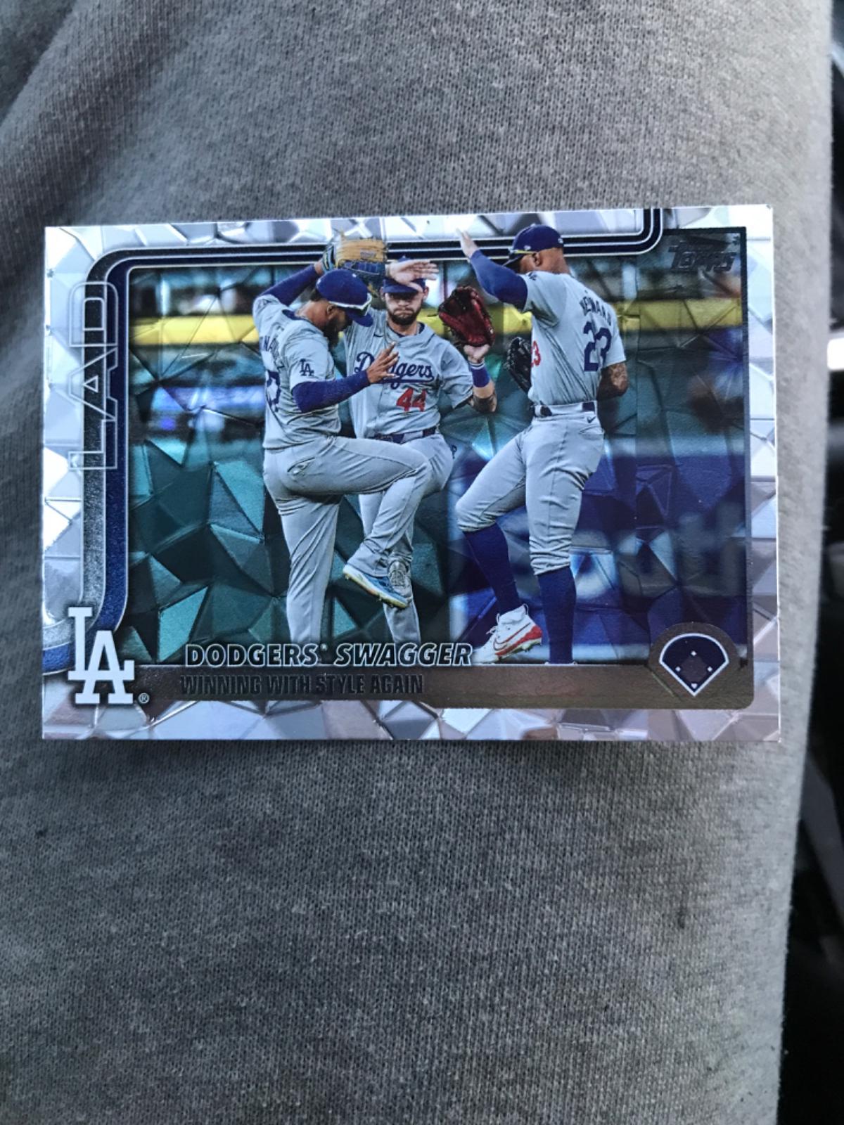 Dodgers Swagger [Diamante Foil] #255 Prices | 2025 Topps | Baseball Cards