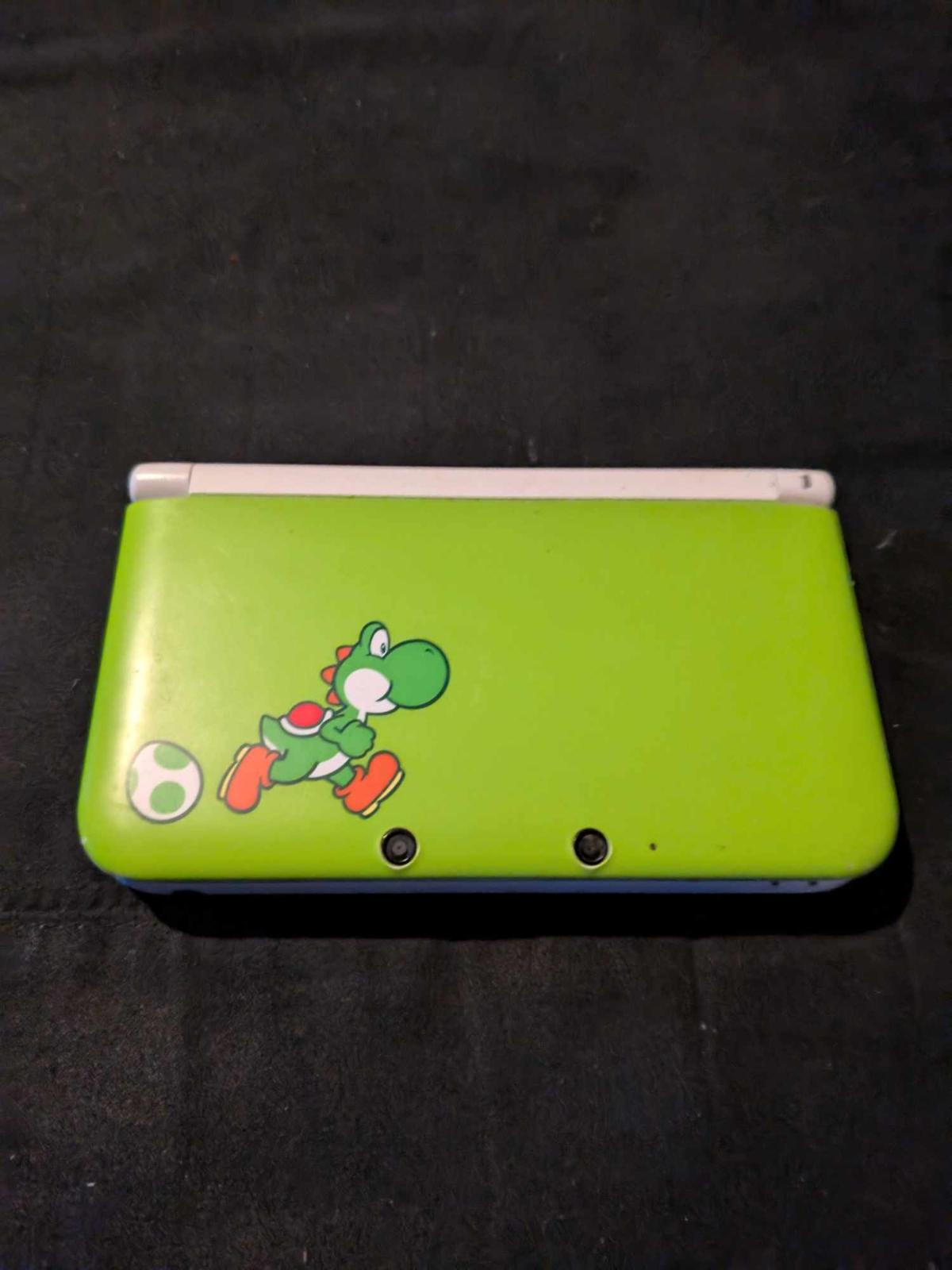 Nintendo 3DS XL Yoshi [Special Edition] | Item only | Nintendo 3DS