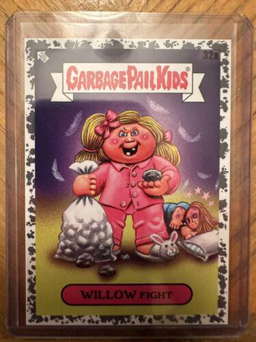 Willow Fight [Gray] #32a Prices | Garbage Pail Kids at Play | GPK Cards