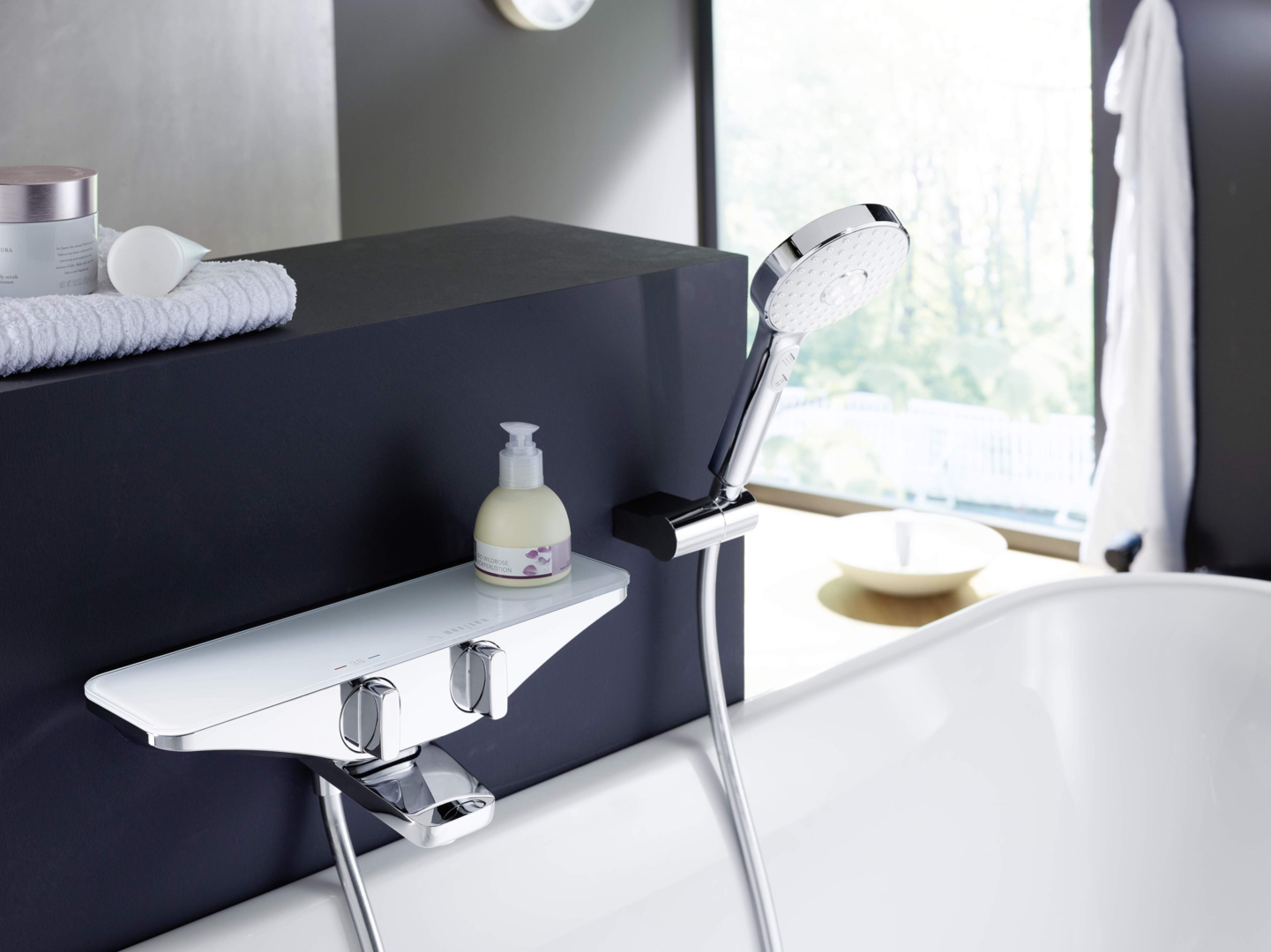 84380133 | Hand shower set | HANSAACTIVEJET | HANSA