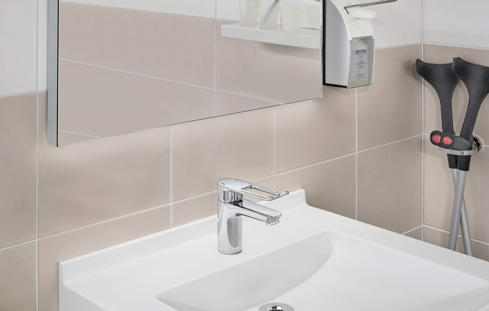 5611 | Washbasin faucet | Oras Clinica | Oras