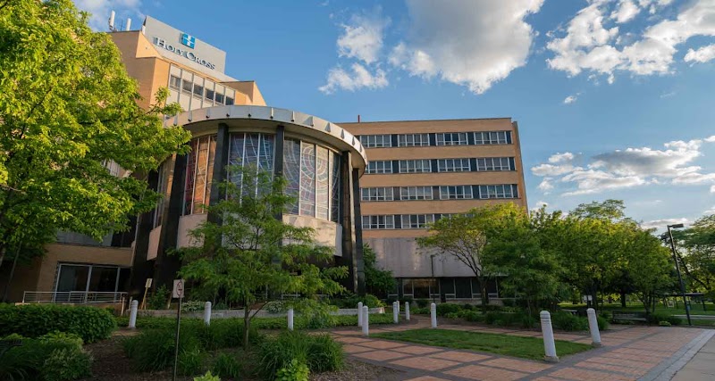 Holy Cross Hospital | Ivy Clinicians