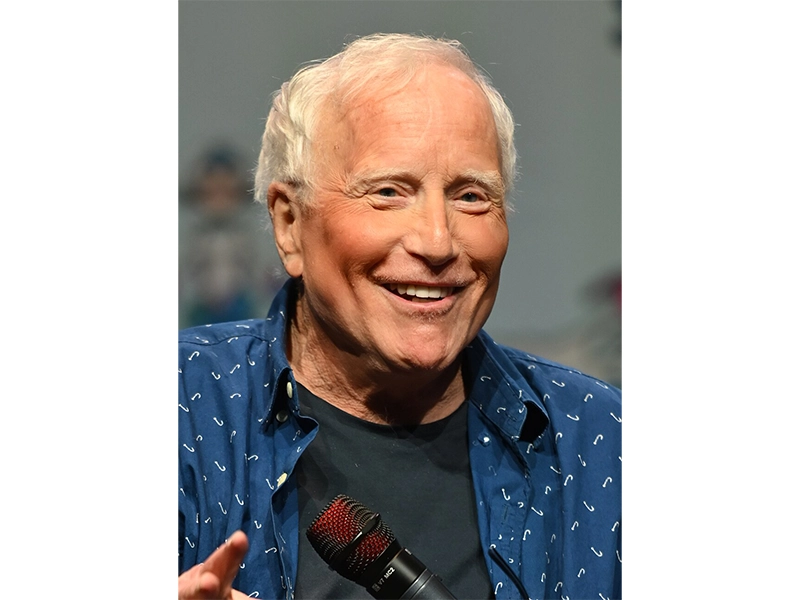 JAWS Star Richard Dreyfuss Sparks Health Buzz with Bronchitis Diagnosis ...