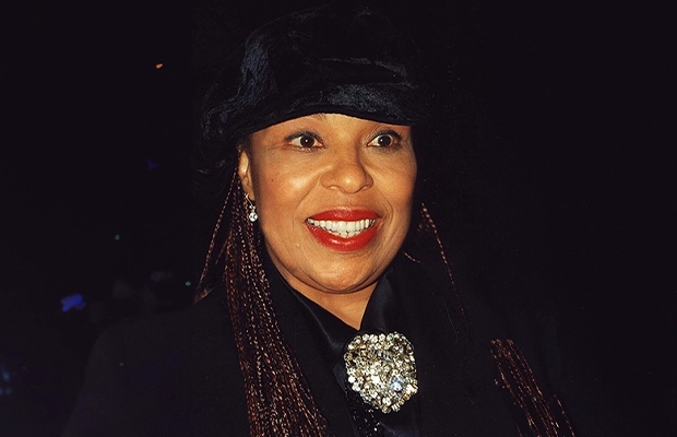 Roberta Flack, Legendary Singer, Dies at 88: Understanding ALS and How ...