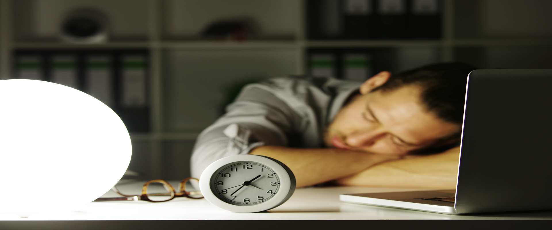 Manque de sommeil : Symptômes, conséquences et solutions