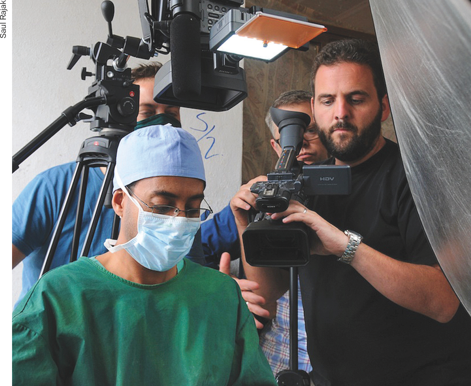 New DVD supports trachoma surgery training | Community Eye Health Journal
