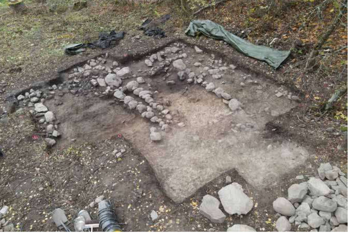 Towards a Mobile 3D Documentation Solution. Video-Based Photogrammetry ...