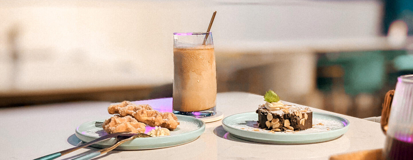 【台北│JOMO Coffee大龍店】藍調招牌下的咖啡與甜點饗宴 - Joymap 享樂地圖