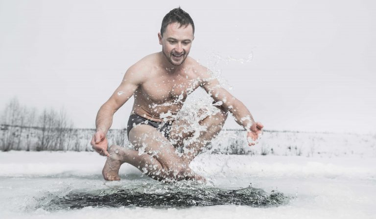 Det kolde gys - Læs om de utrolige fordele ved vinterbadning