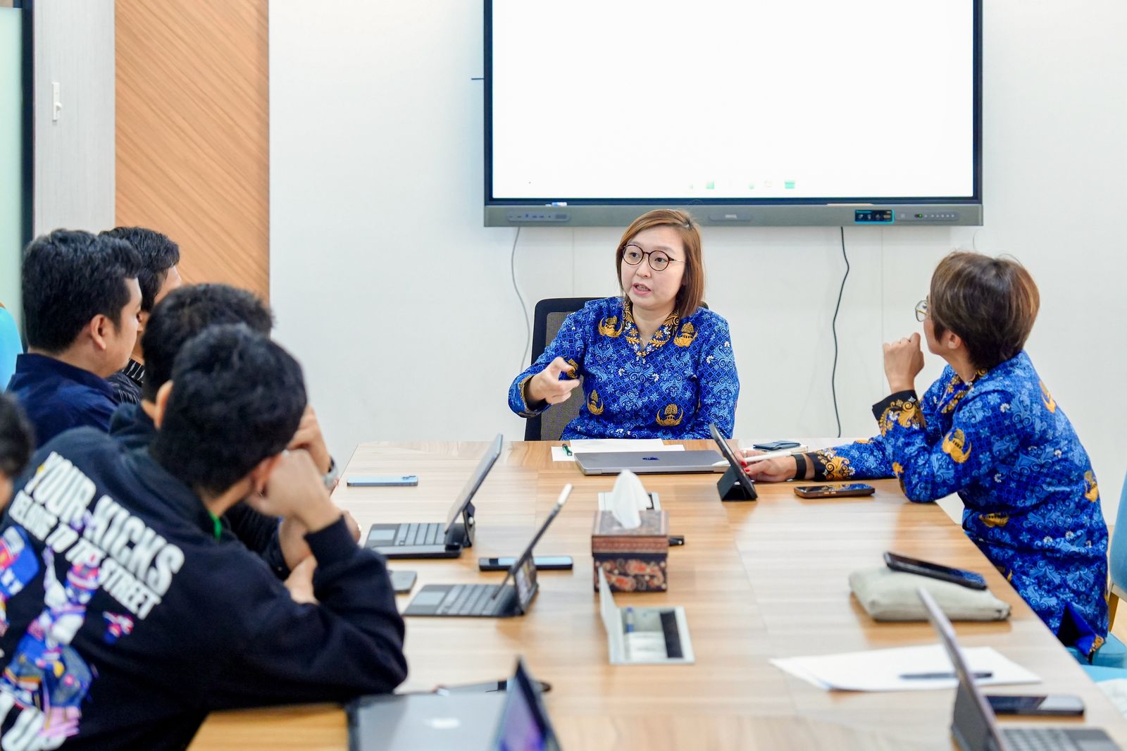 Kemenekraf Berkomitmen Dukung Bisnis IP Lokal Mendunia - Kemenekraf ... Kemenekraf Berkomitmen Dukung Bisnis IP Lokal Mendunia - Kemenekraf ...
