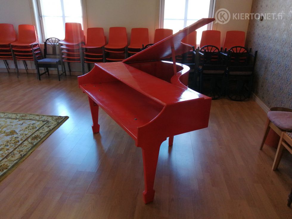 Flyygeli " rekvisiitta" – Kiertonet.fi