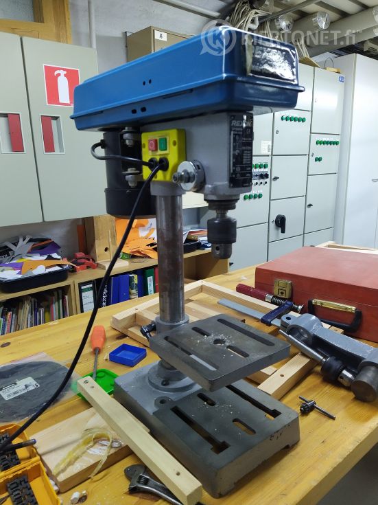 Penkkiporakone Rexon DP2000A – Kiertonet.fi